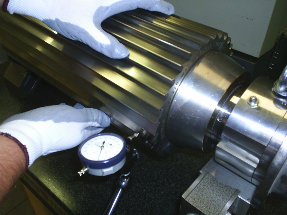 Sharpening milling cutters